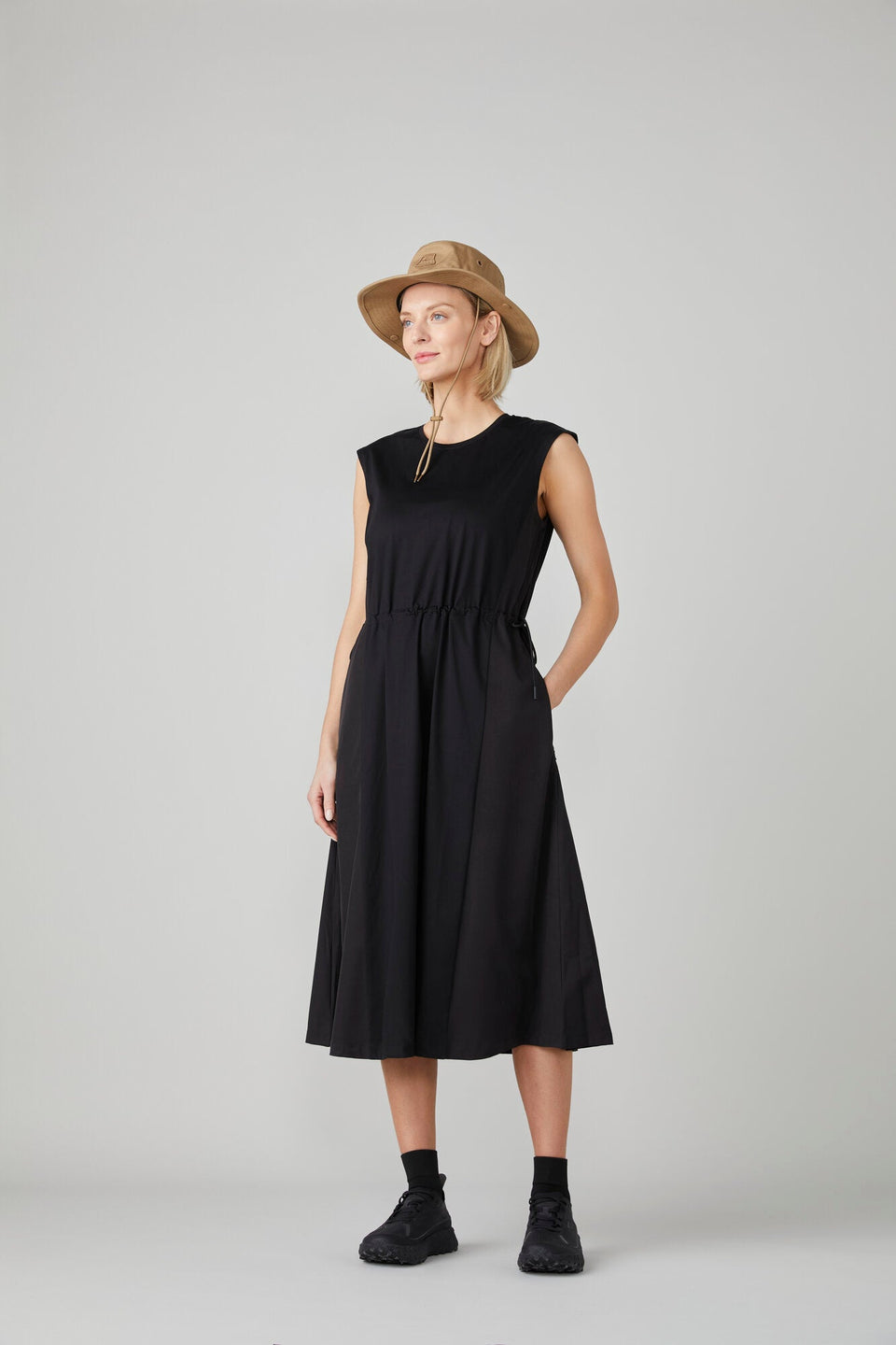 Gathered Knit Dress – Tilley USA