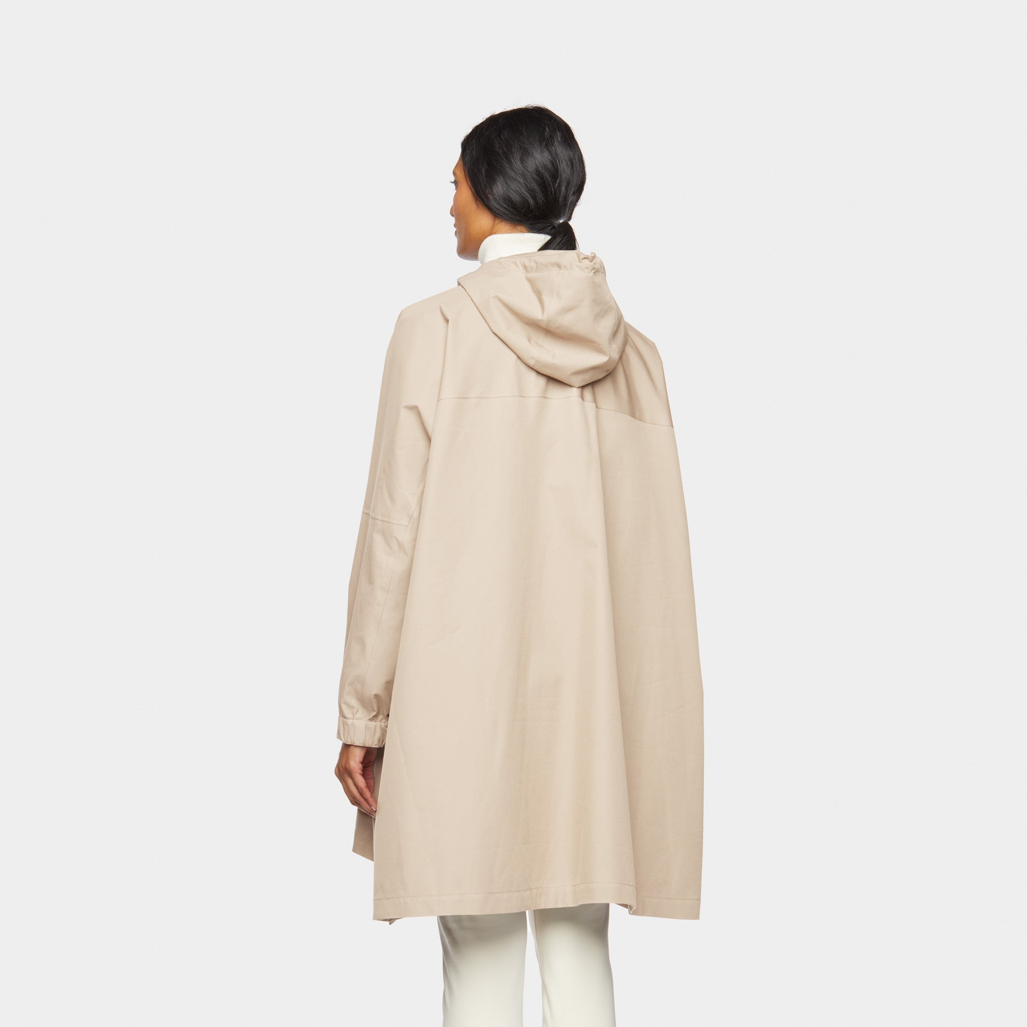 Packable Hooded Poncho – Tilley USA